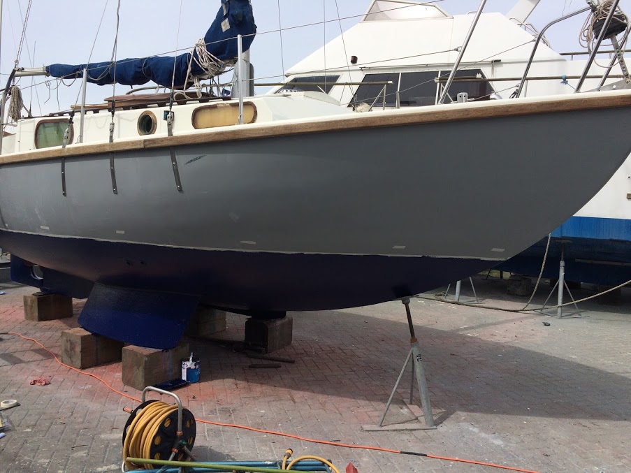 Antifouling - Preparing the hull and applying antifoul paint to my ...